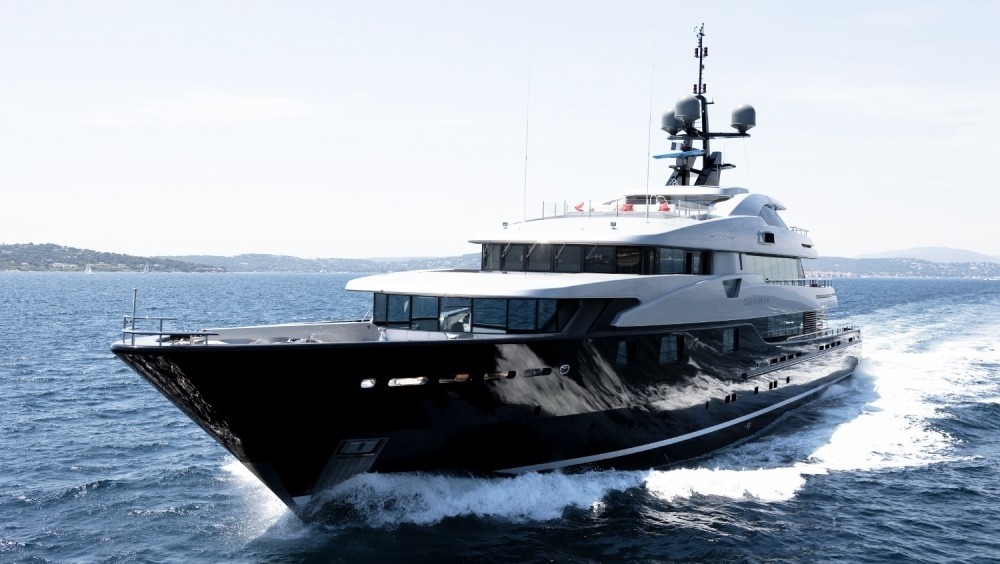 Yacht SLIPSTREAM, CMN | CHARTERWORLD Luxury Superyacht Charters